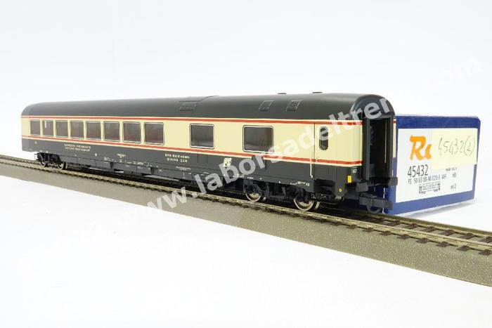 Roco - 45432 Carrozza GC ristorante, livrea grigio/avorio, logo ...