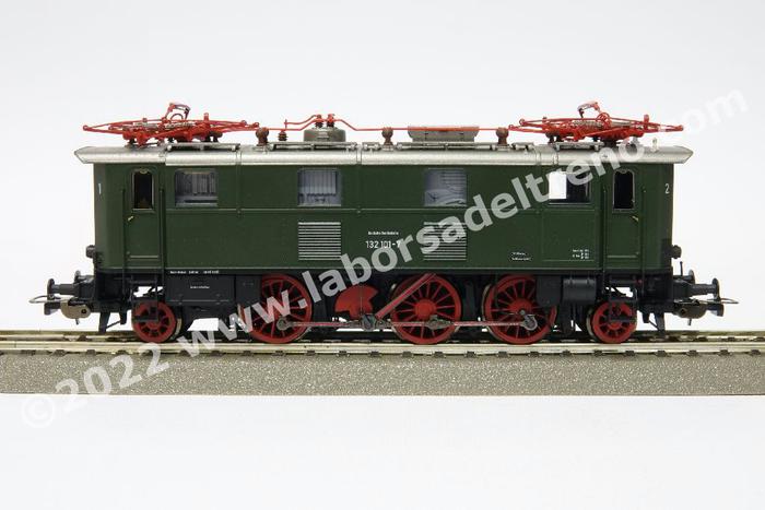Piko - 51415 Locomotiva elettrica DB Br 132, livrea verde telaio nero ...