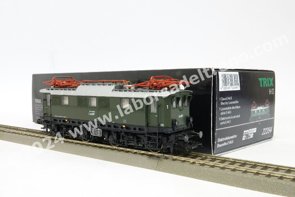 Trix - 22394 Loco el. E 44.5 delle DB, livrea verde, ep. III - Digital ...