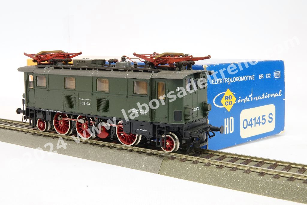 Roco - 04145S Loco el. E 32 delle DB, livrea verde, ep. III
