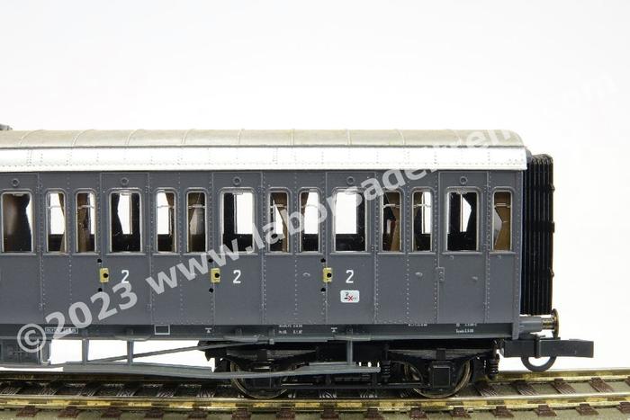 Roco - 44691(2) Carrozza FS tipo centoporte, 2a classe, B 37098, livrea ...