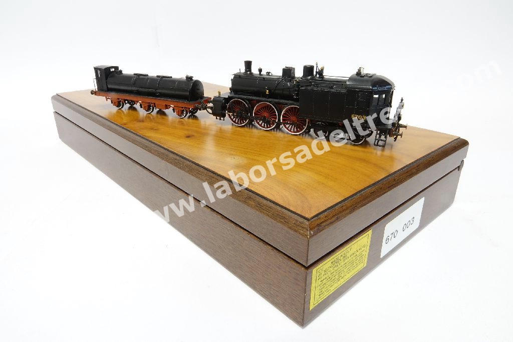 Tecnotren - 1010 Vaporiera FS Gr. 670 003 'Mucca', fanali a petrolio ...