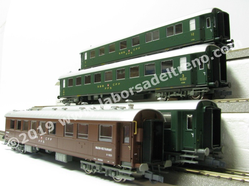 Roco - 74126 Set 4 carrozze passeggeri SBB per treni espessi formato da ...