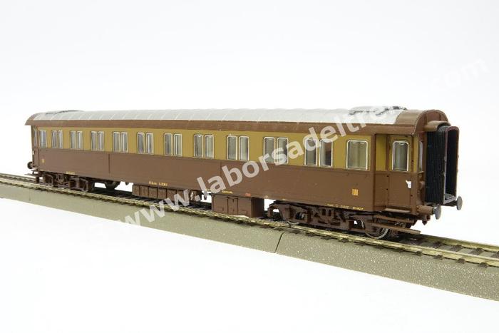 Acme - 50266 Carrozza passeggeri FS Italia 3 classe tipo 32000 castano ...