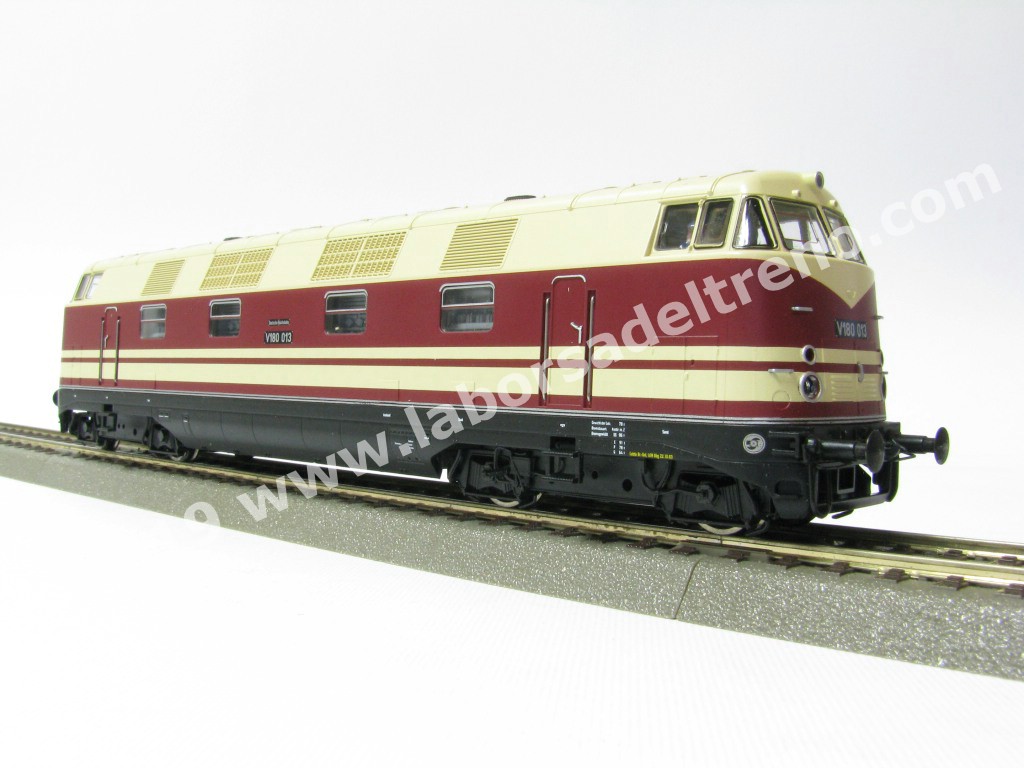 Roco - 73890 Locomotiva diesel peante DR V190 a 4 assi, livrea rosso ...
