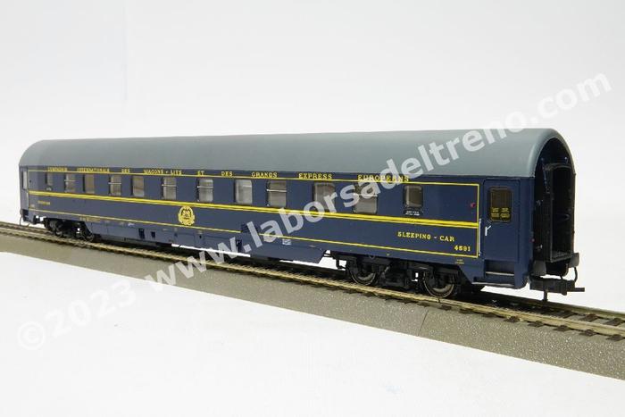 Acme - 50970 Carrozza letti tipo YC delle FS costruzione Fiat, stato di ...