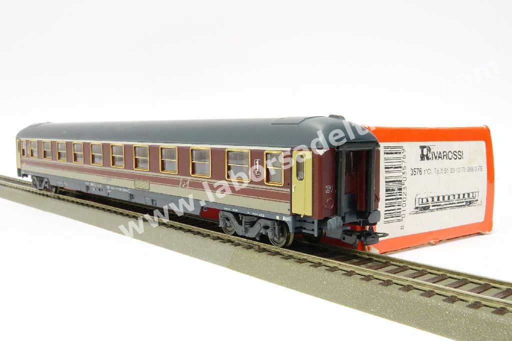 Rivarossi - 3576 Carrozza tipo X di 1a cl., livrea grigio/rosso fegato, logo inclinato, ep. V