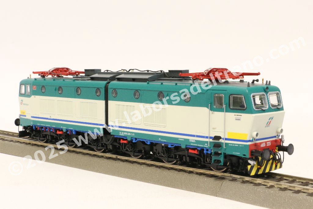 Rivarossi - HR2967 Locomotiva elettrica FS Trenitalia Cargo E 656 di 2 ...
