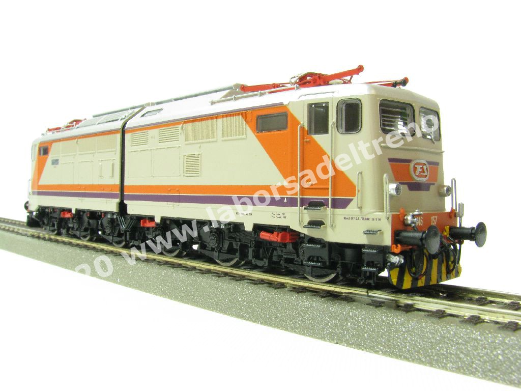 Rivarossi - HR2771 Locomotiva elettrica FS E646 157, deposito di Milano Smistamento, vetri di ...
