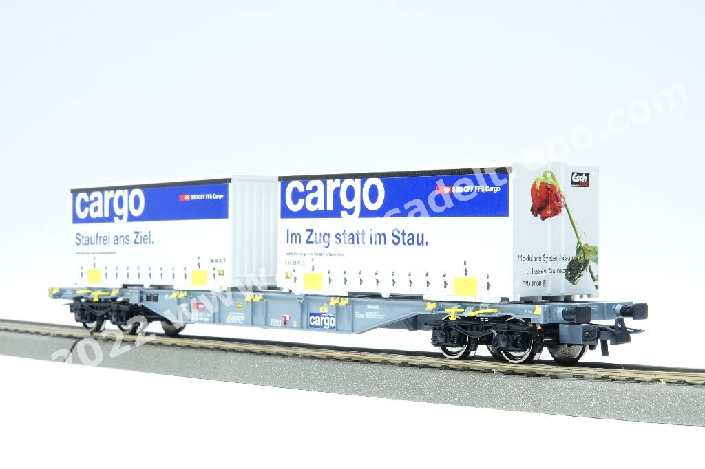 Roco - 77341 Carro pianale a carrelli SBB Cargo tipo Sgnss caricato con ...