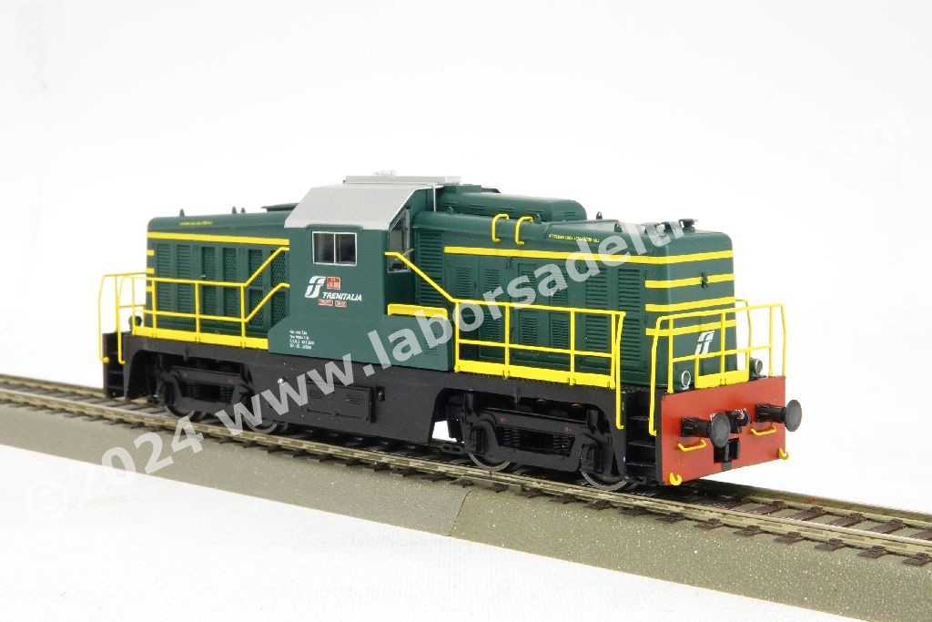 Acme - 60709 Loco diesel elettrica da manovra pesante D 143 3030 Truman ...