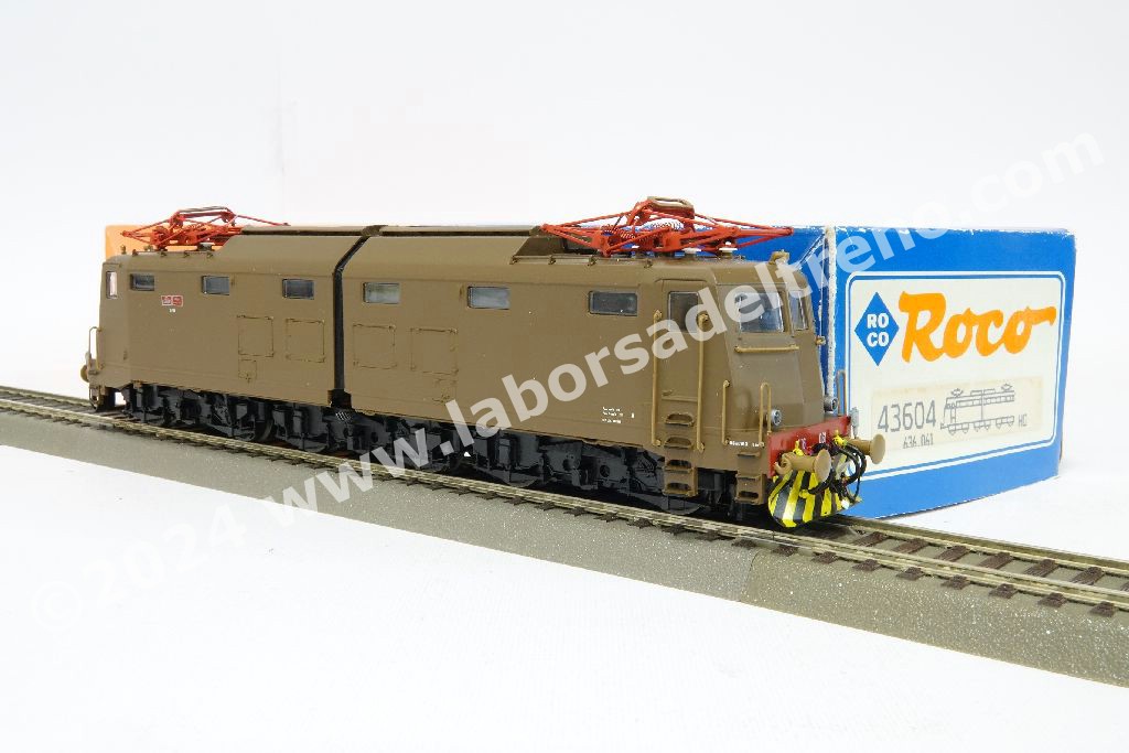 Roco - 43604 Loco elettrica E 636 061 delle FS, livrea isabella, ep. IV/V