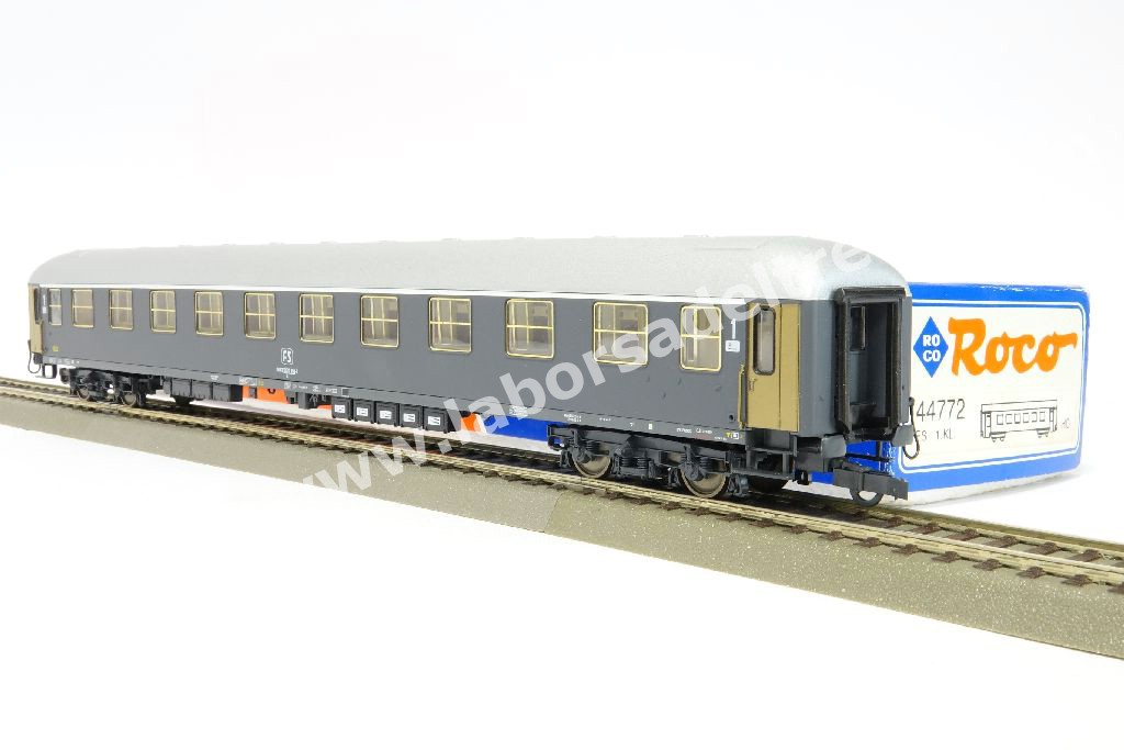 Roco - 44772 Carrozza tipo X di 1a cl., livrea grigio ardesia, porte color bronzo, ep. IV