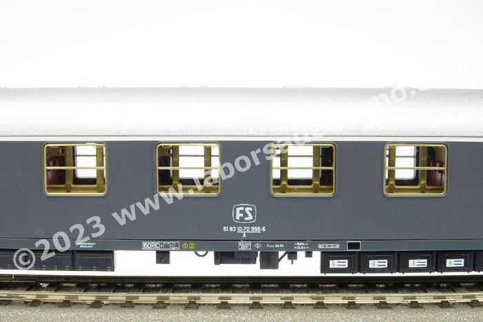 Roco - 44772 Carrozza tipo X di 1a cl., livrea grigio ardesia, porte color bronzo, ep. IV